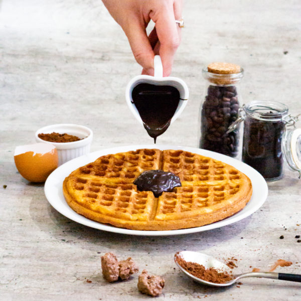 Eat Fresh - Pocoyo Waffle & Hotdog Indonesia